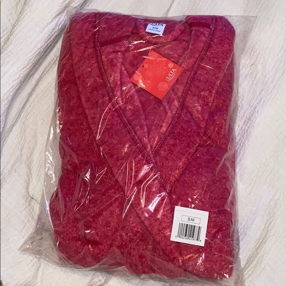 Ulta Beauty | Intimates & Sleepwear | Robe | Poshmark